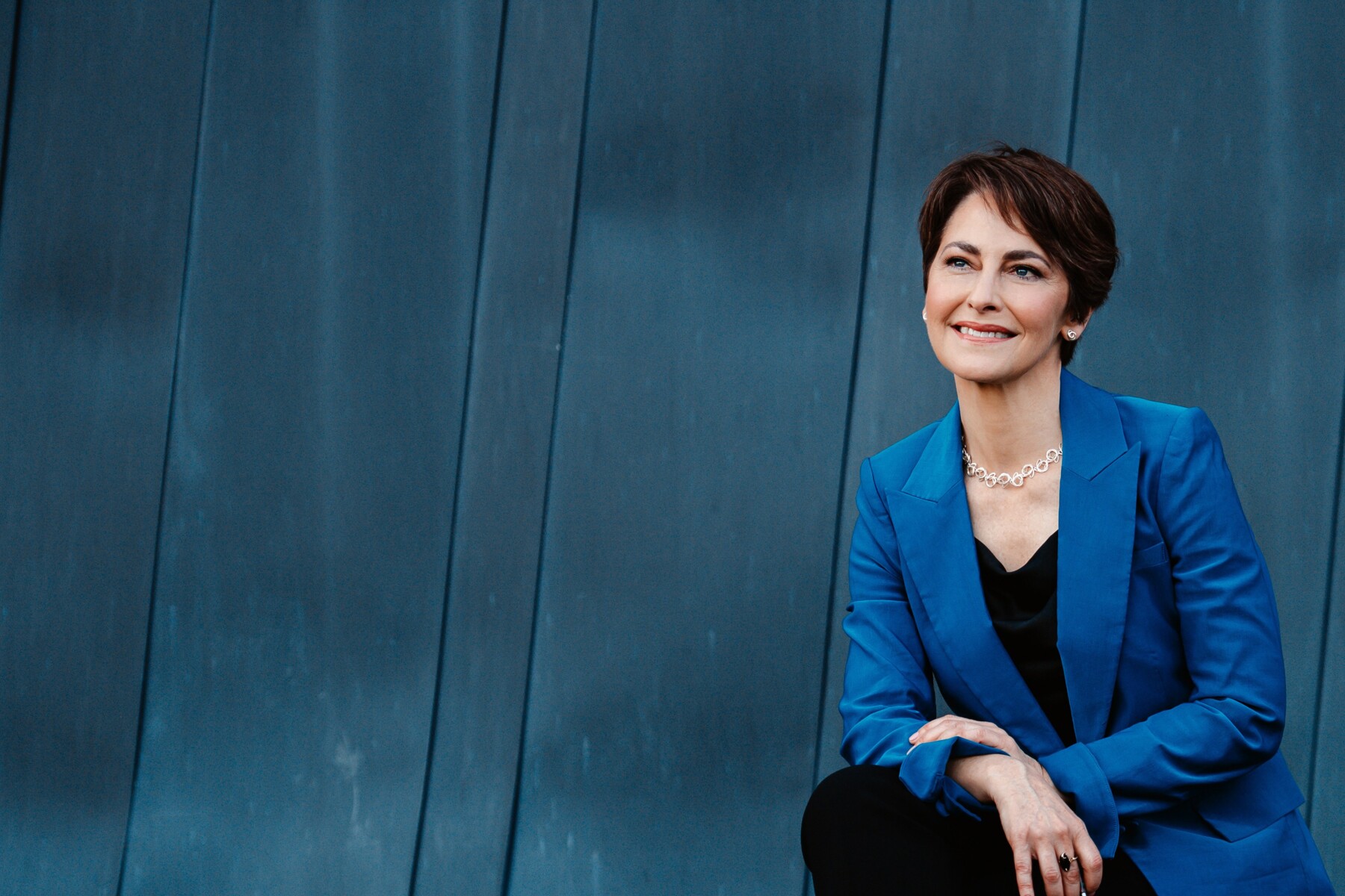 Biography | Laura Jackson